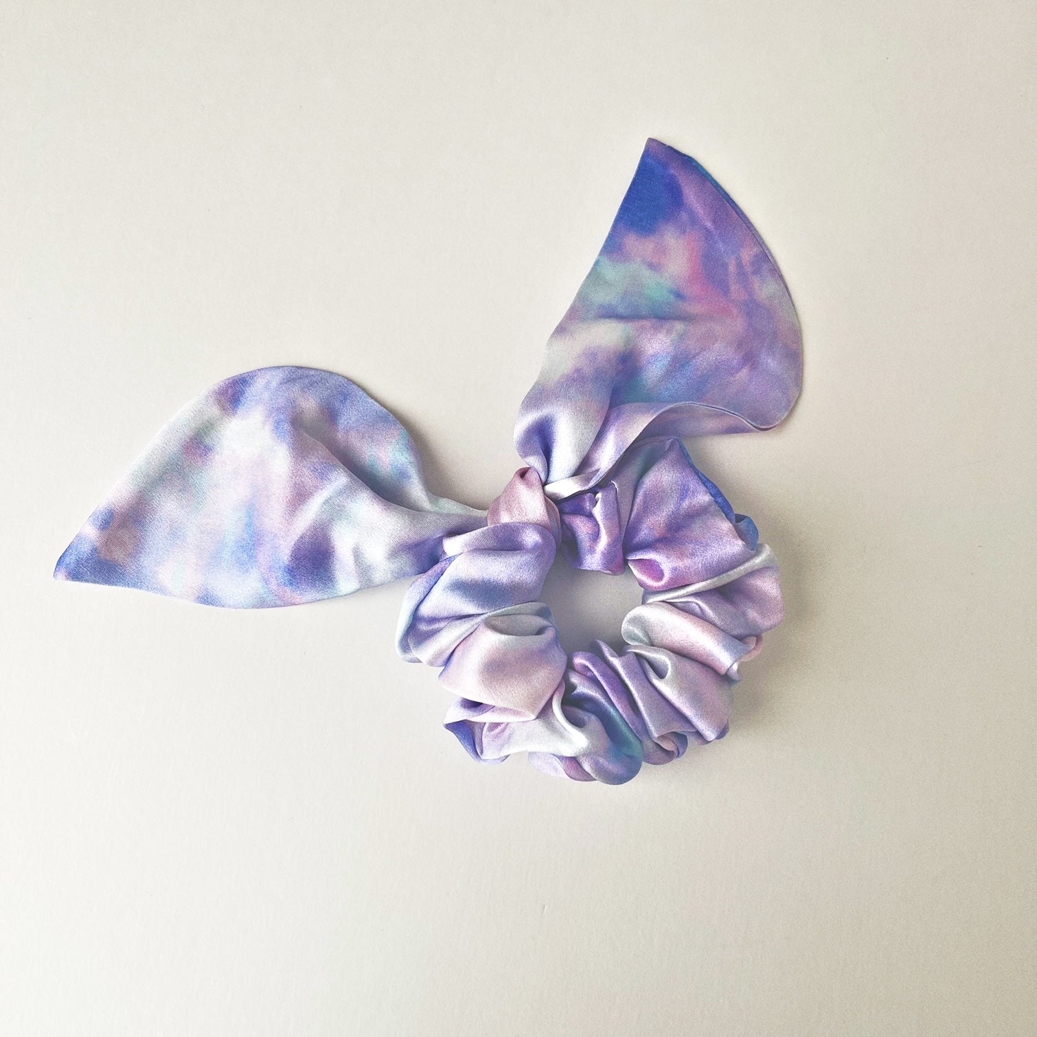 Cosmic Unicorn - 25mm Silk Bow Scrunchie – HoneySilks & CO